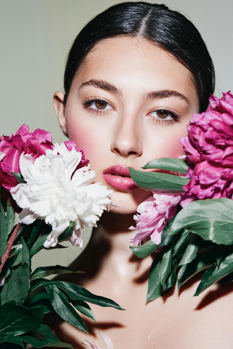 Trending Fragrance Notes Defining 2026 - Scandinavian Cosmetics